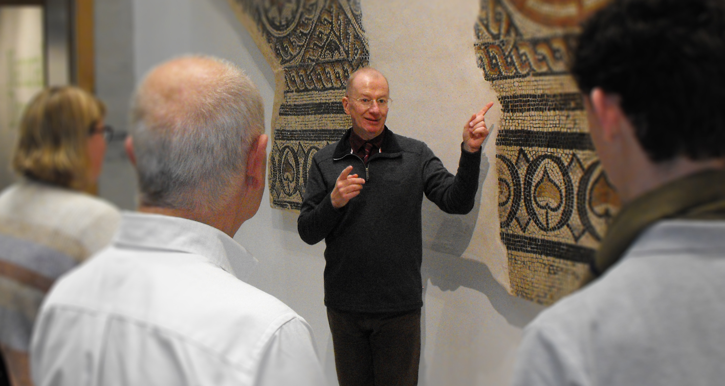 British sign language deaf-led tour – Dorset Museum & Art Gallery