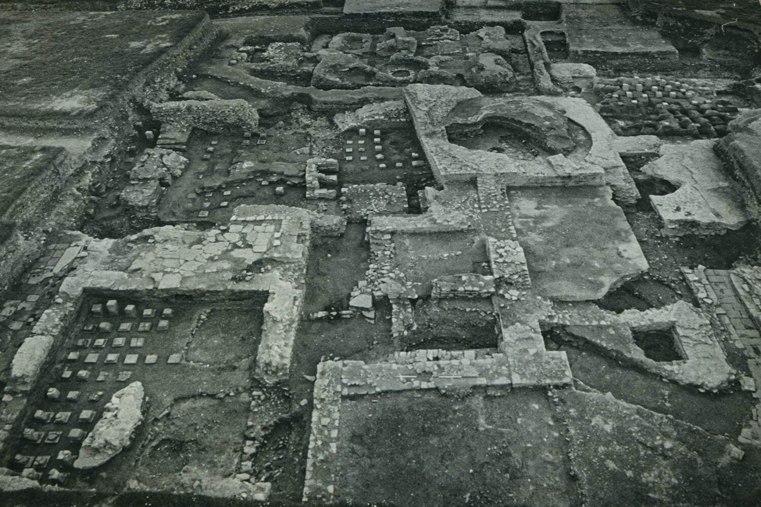 Explore the fascinating Roman history of Dorchester | Peter Bellamy and ...